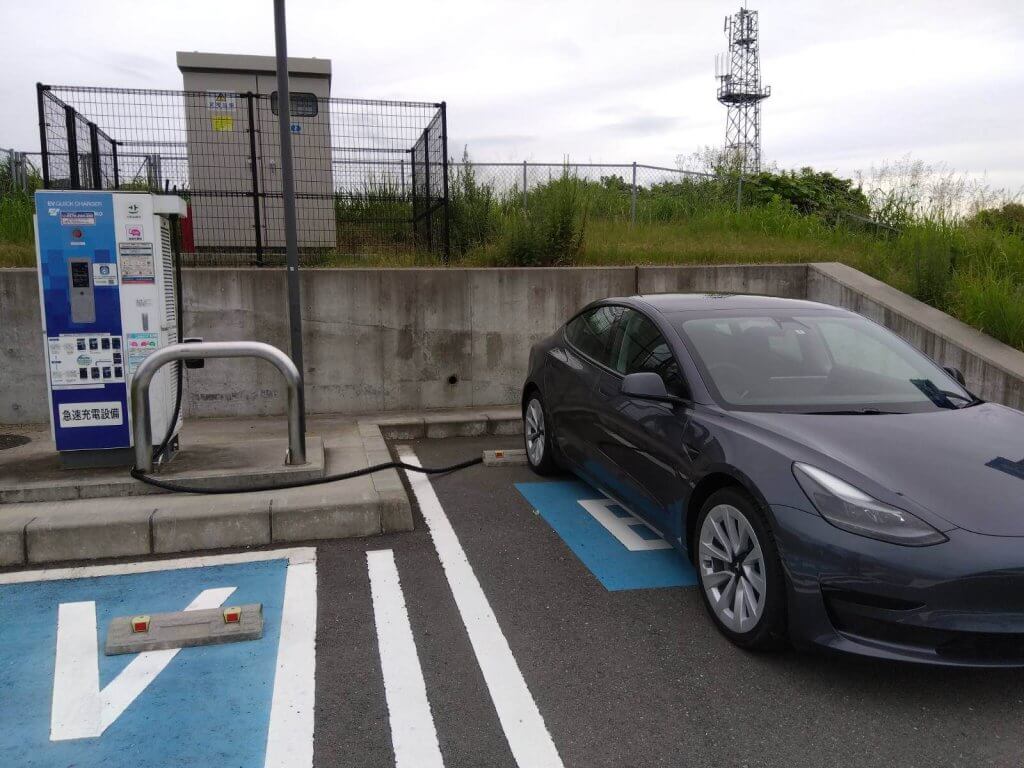 【テスラ・モデル3】大阪〜福岡680kmの長距離実走レポート！ | メディア | リアイバリュー株式会社